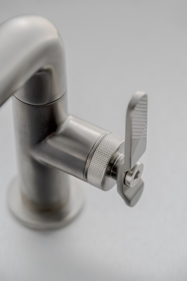 UNION Single Hole Basin Faucet with Lever Handle | Luxury bathrooms ...